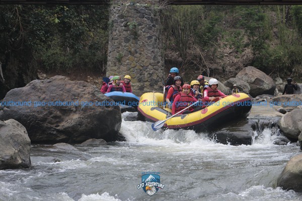 FUN RAFTING BANDUNG SMABA PK POLRI - EVENT ORGANIZER OUTBOUND